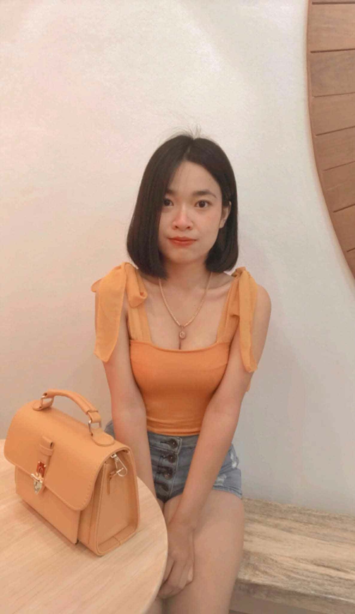 แจกวาร์ปสาวสวย น้องอ้อนแอ้น Inthira Laotaew ดาวTikTok สุดน่ารัก