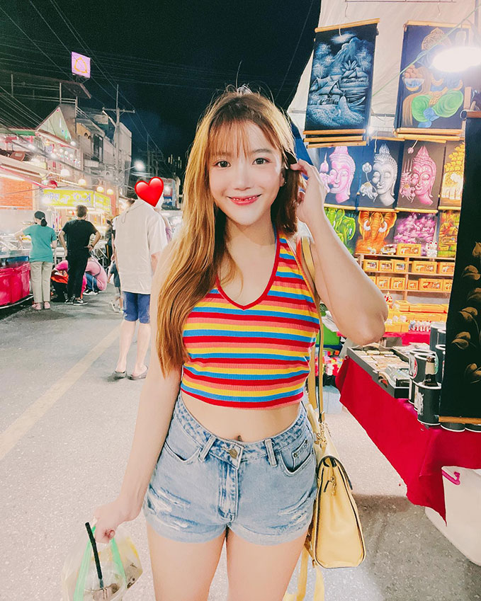 ประวัติ น้องศิริ heysiri ขาวสวยยิ้มสดใส อกใหญ่ Onlyfans ลีลาดีมาก