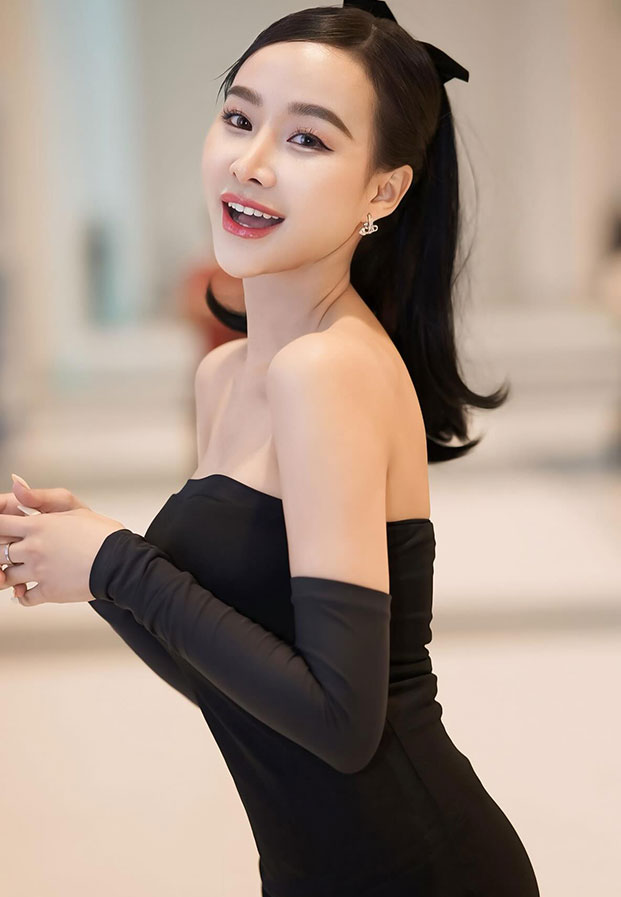 ประวัติ น้องกิ๊บ Chayanisa Hongsakul เซ็กซี่สวย ตาคมตรงสเปค - เปิดวาร์ป ...