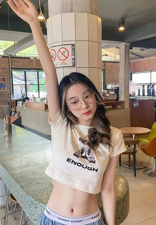 วาร์ป Pimkrp Ssoraaa สาวสวยน่ารัก ดูละมุนขาวออร่า